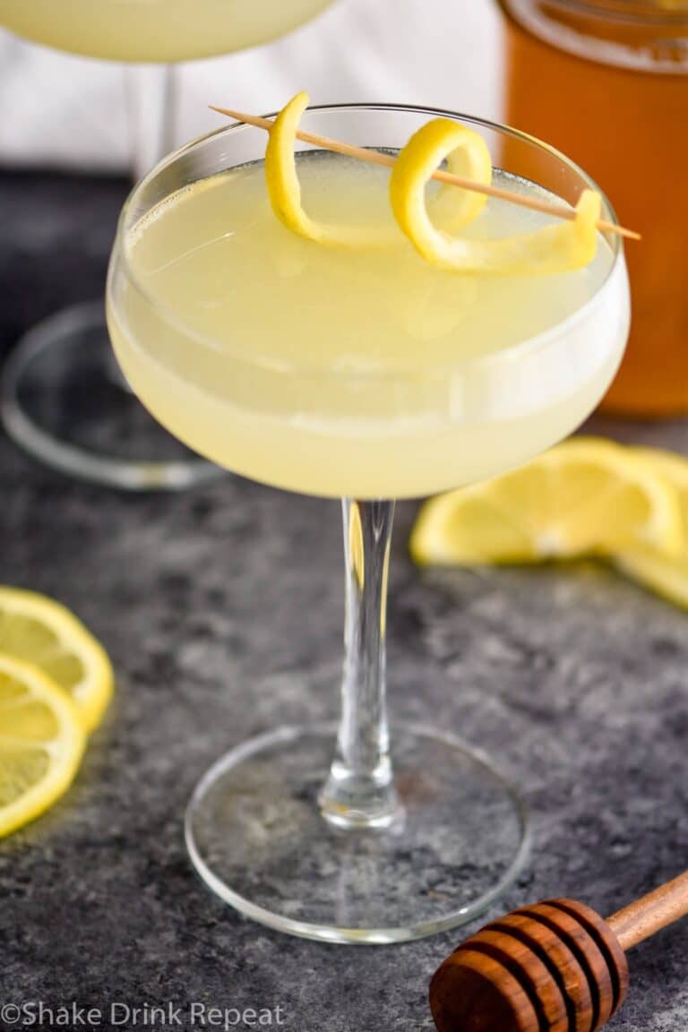 Bees Knees Cocktail - Shake Drink Repeat