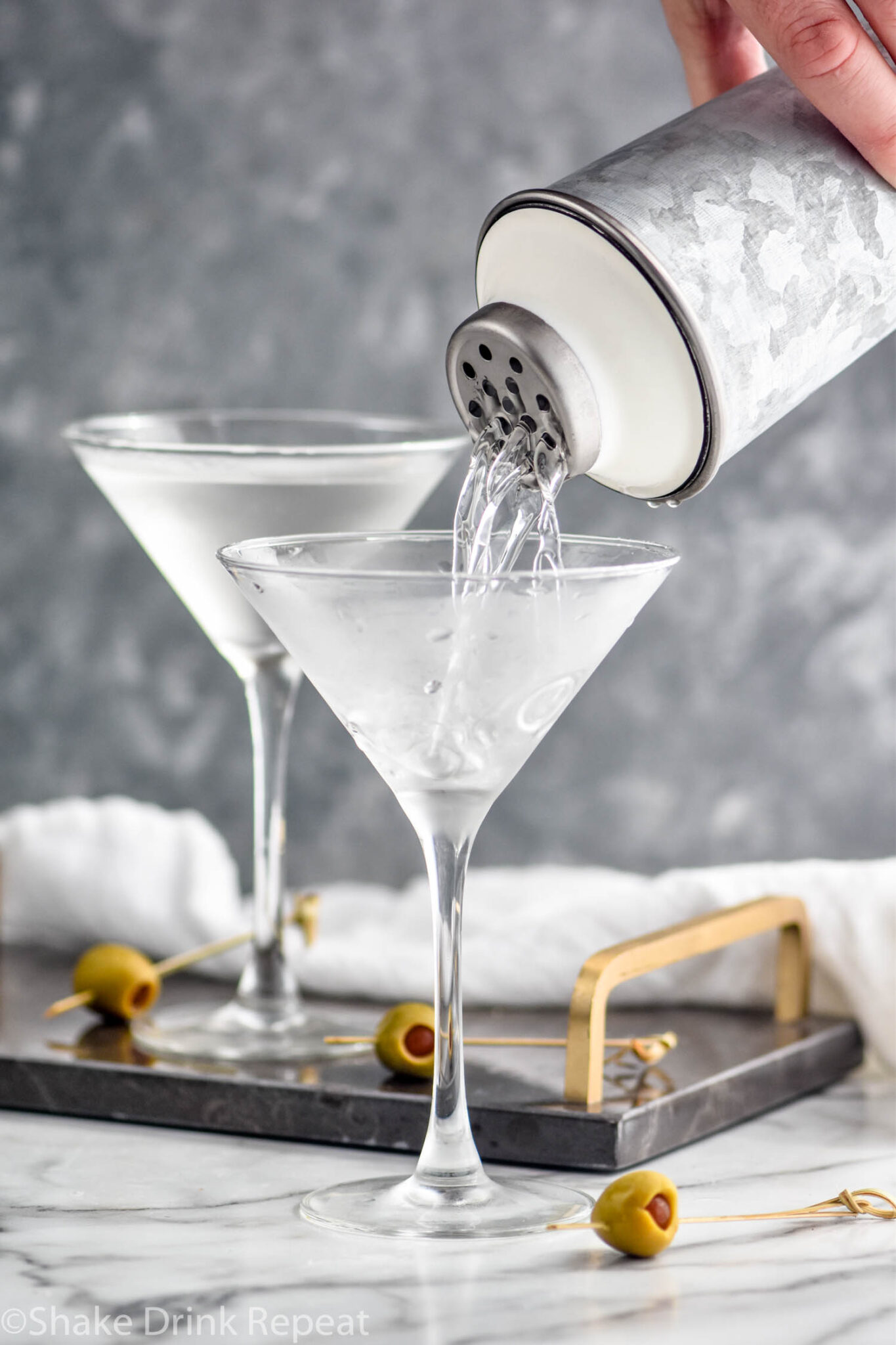 Vodka Martini - Shake Drink Repeat