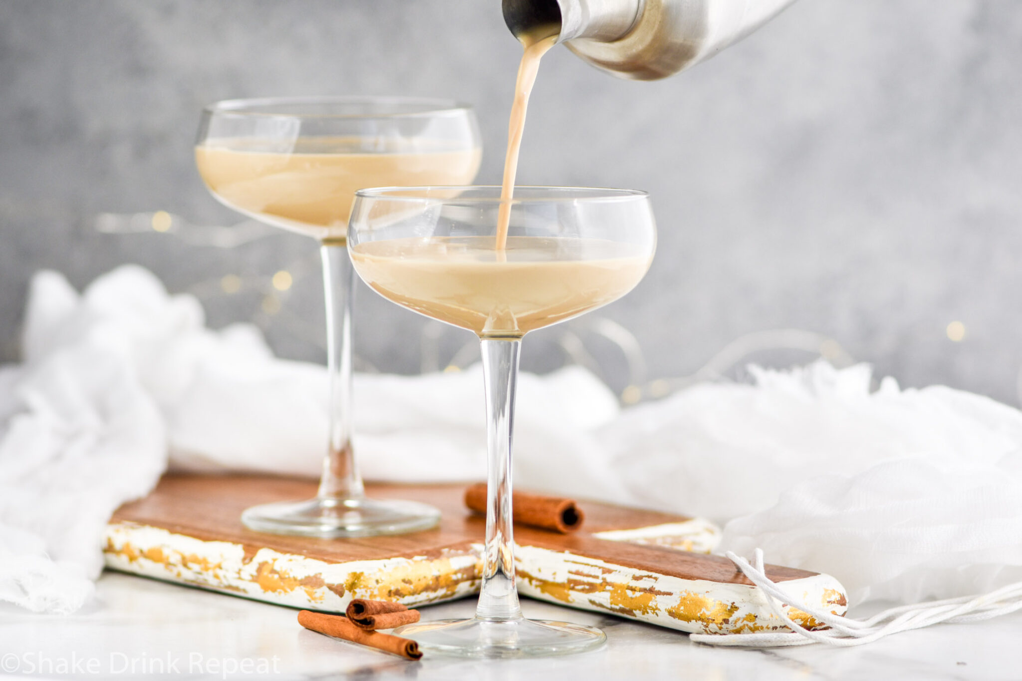 Cinnamon Roll Cocktail - Shake Drink Repeat