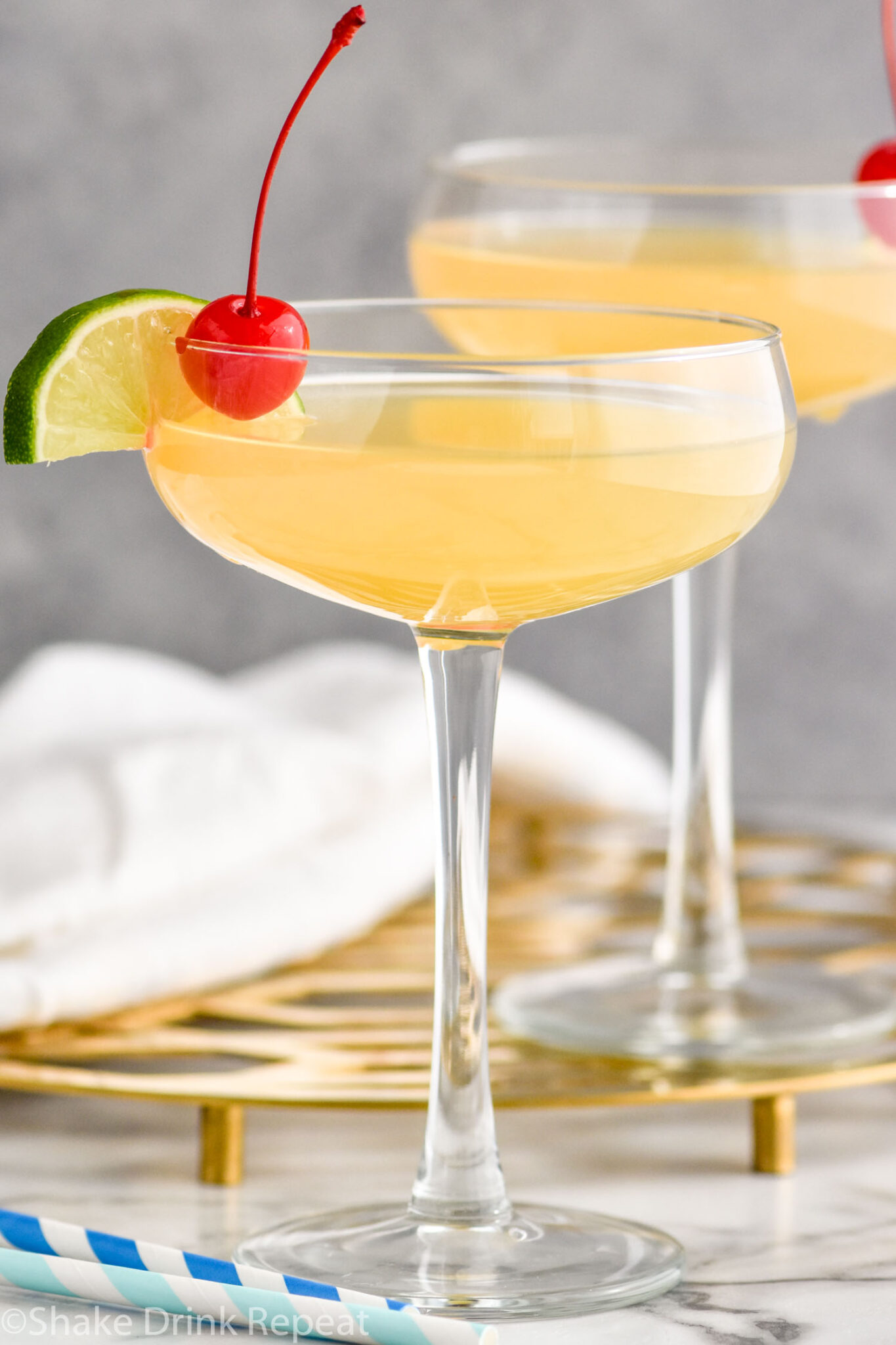 Banana Daiquiri - Shake Drink Repeat